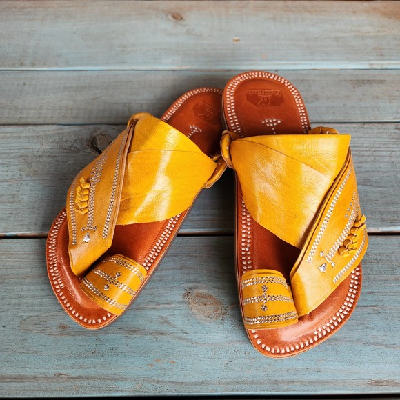 Camel Threads | Shoes | Saudi Madas Sandals Unisex Mustard Yellow ...